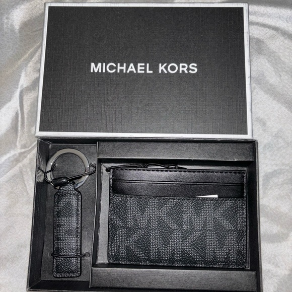 Michael Kors | Accessories | Michael Kors Mk Logo Mens Credit Card Case ...